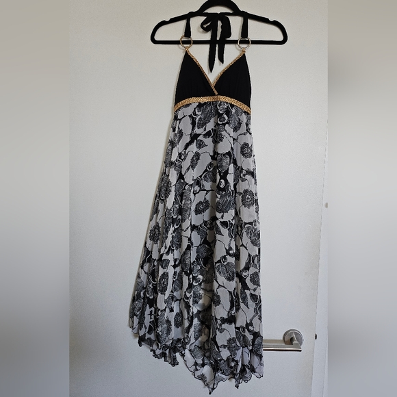 d.i.a | Dresses | Dia Gyaru Black And White Gold Trim Floral Maxi Dress ...